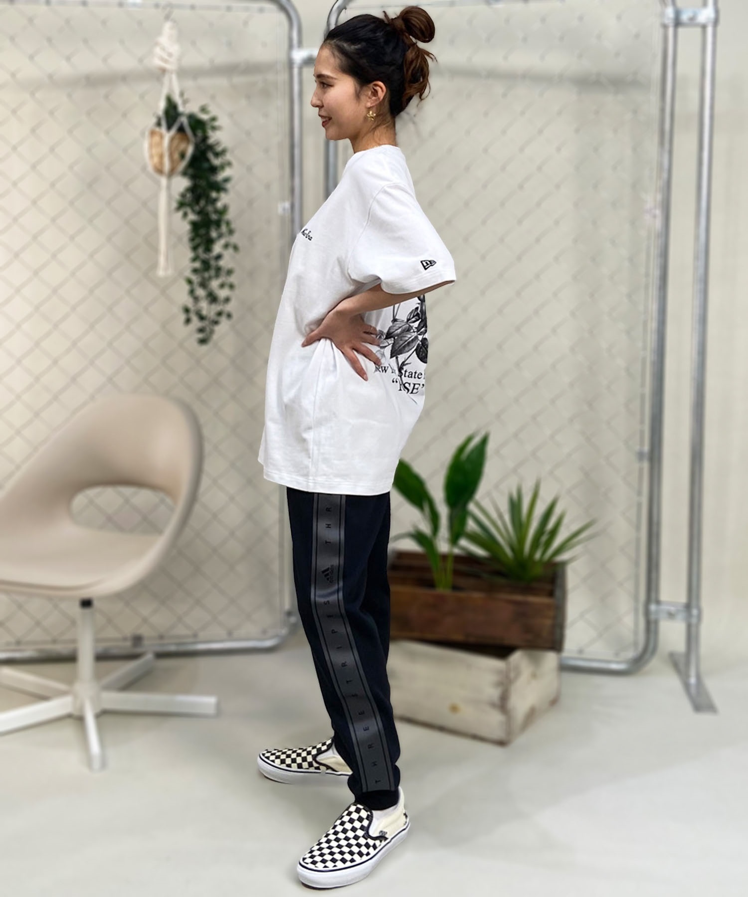 NEW ERA ニューエラ State Flowers レディース 半袖 Tシャツ NEW ERA ニューエラ State Flowers レディース 半袖 Tシャツ